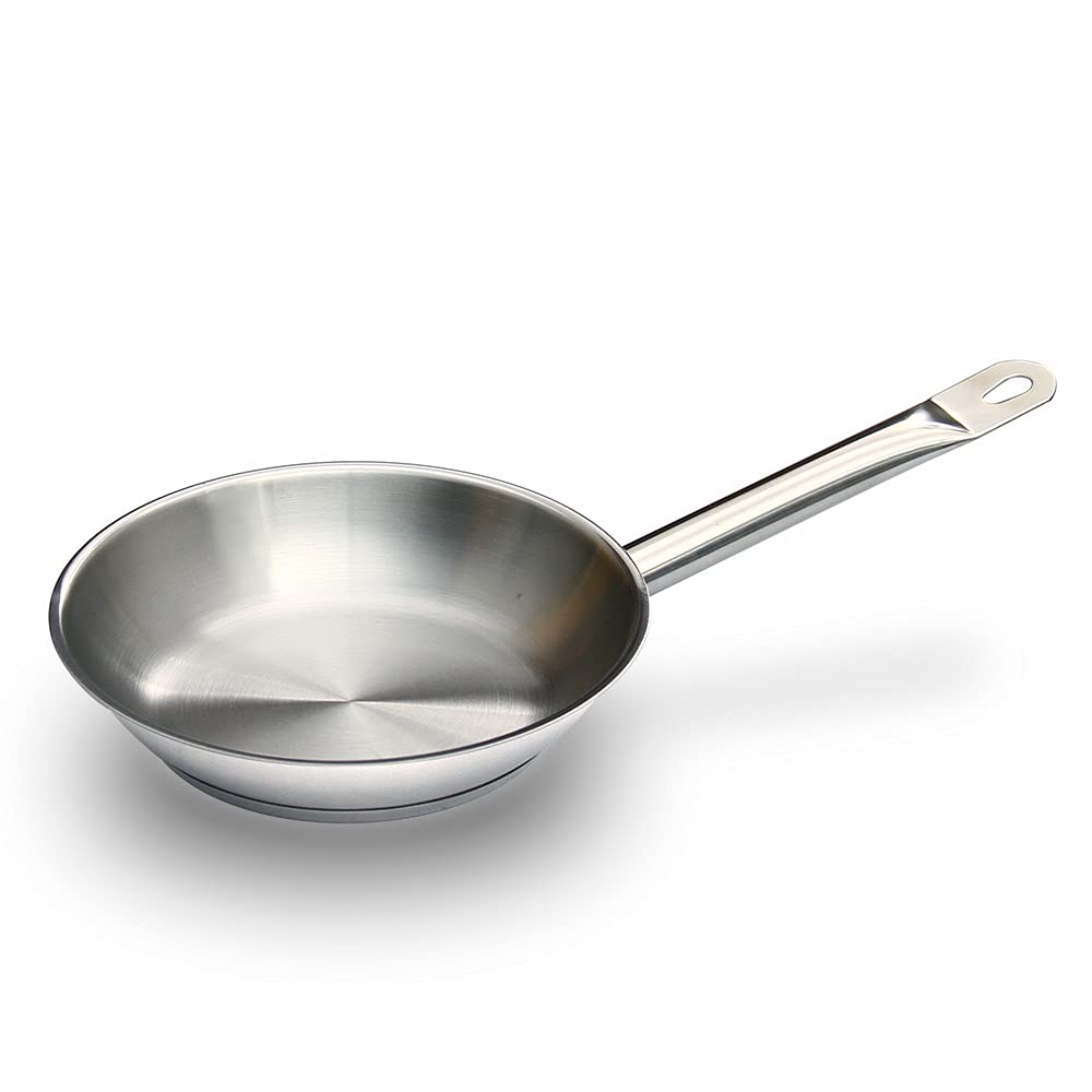 【サイズ】内径 220mm × 外径 234mm × 高さ 55mm × 底面 162mm 【調理面のサイズ】直径160mm【取っ手長さ】約 210mm 【重量】850g熱効率に優れた三層鋼を採用しており、まんべんなく食材に火が通り調理時間...