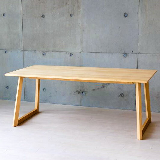 匠デザイン basic こと　- Koto - YM-002 150ダイニングテーブル ※　節あり素材を使用しており、節の大小等には個体差がございます。 木の個性的な風合いを感じることのできる美しい食卓 オーク材の持つ風合いを活かしながらも...