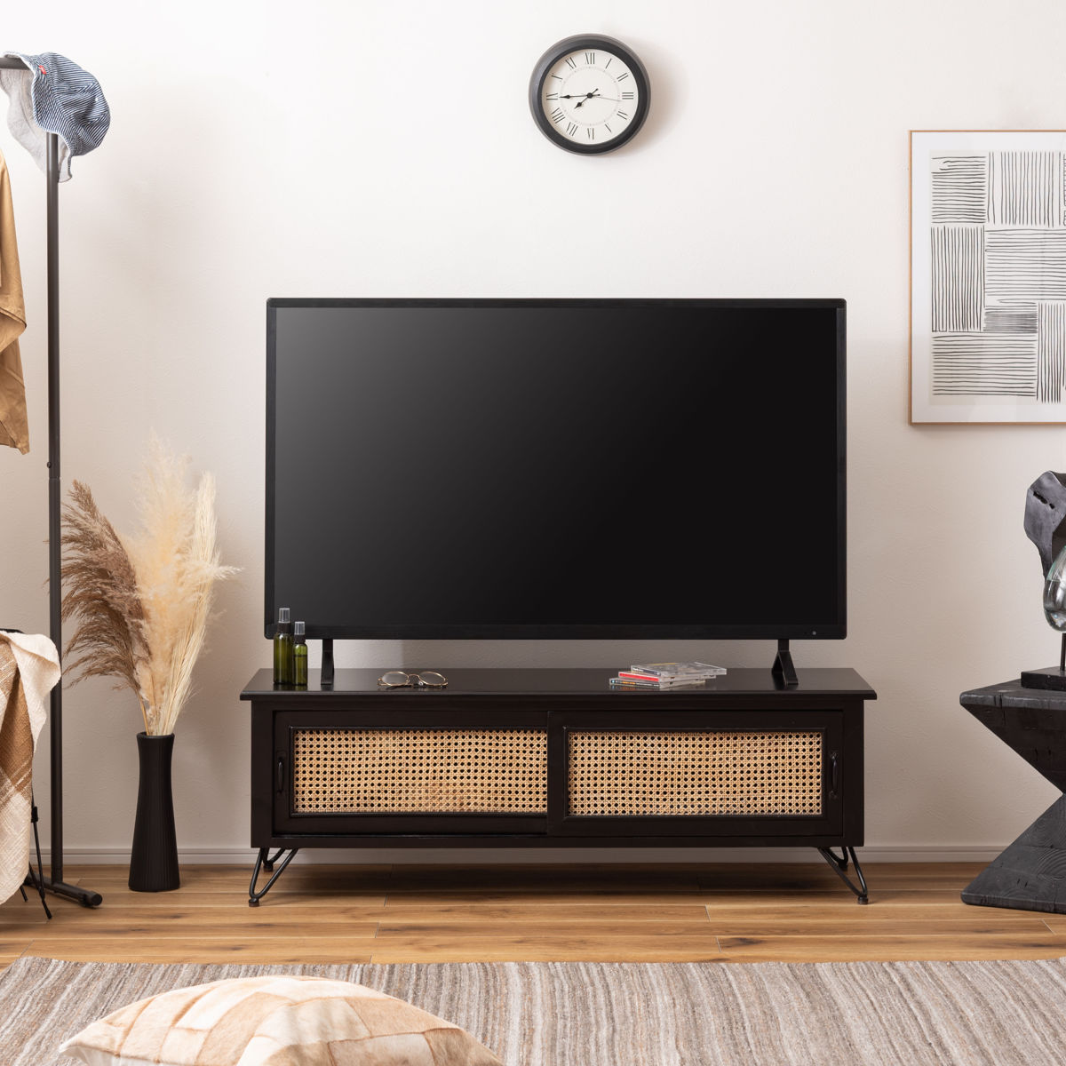 サイズ約 幅120×奥行40×高さ40（cm）重量約 15kg内容量1台材質天然木（ミンディ）ラタンラッカー塗装原産国インドネシア適応テレビサイズ37型〜49V型組立状態お客様組立品梱包サイズ幅125x奥行46x高さ37（cm）お届け梱包数...