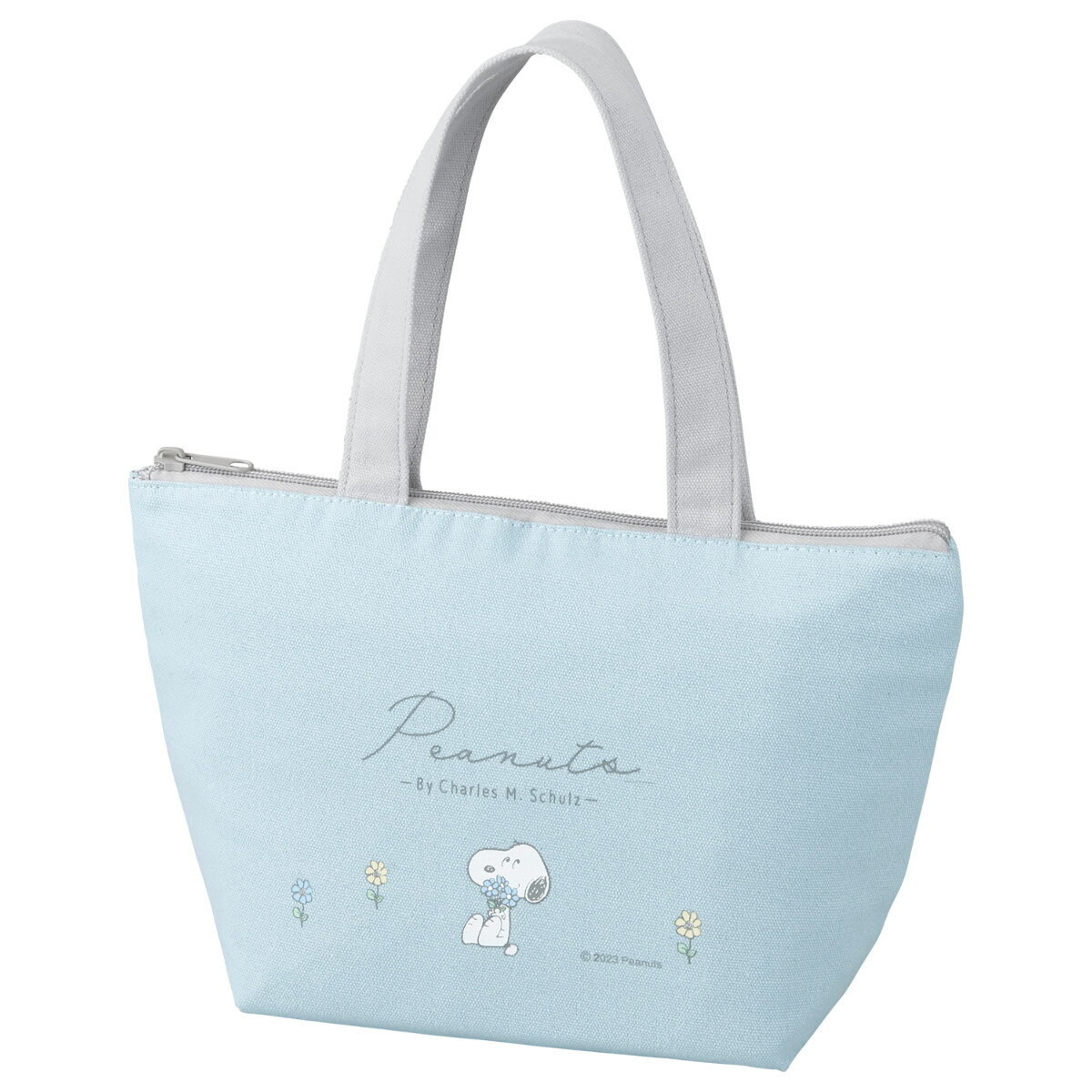 サイズ約 幅31×奥行10.5×高さ19（cm）内容量1個材質本体、持ち手：綿100%内側：ポリエチレン、アルミフィルム生産国中国製区分返品・キャンセル区分（小型商品）ギフトラッピングページを見る●可愛いスヌーピーのランチバッグです。●お弁...