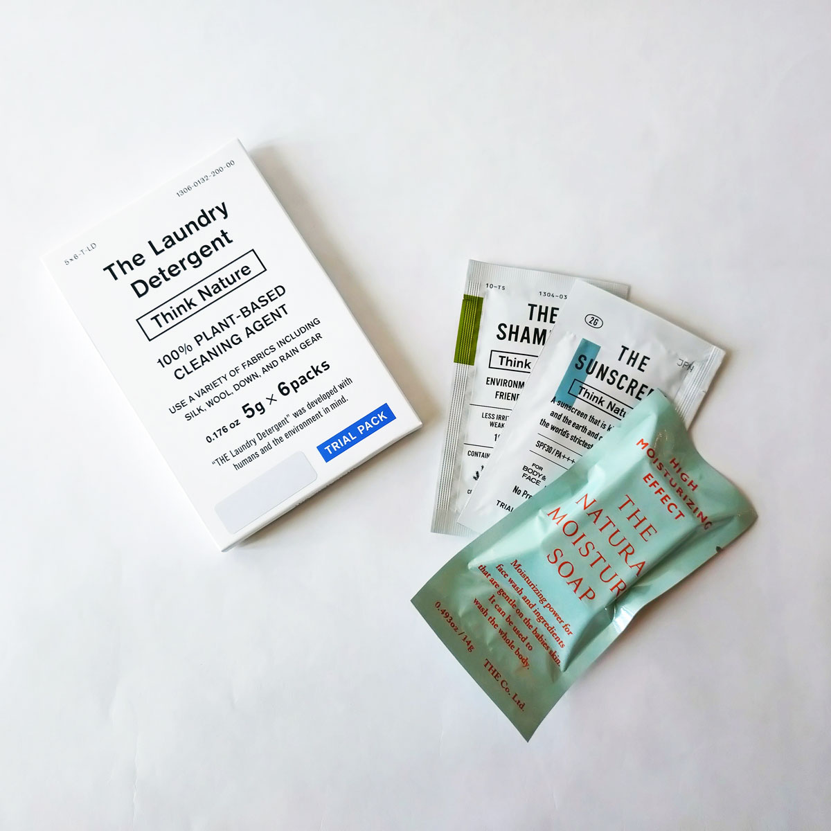 内容量 THE 洗濯洗剤/5ml×6 THE SHAMPOO/10ml THE SUNSCREEN/2g THE NATURAL MOISTURE SOAP/14g 備考 それぞれ1個ずつの4点セットです。 配送はゆうパケット（ポスト投函）...