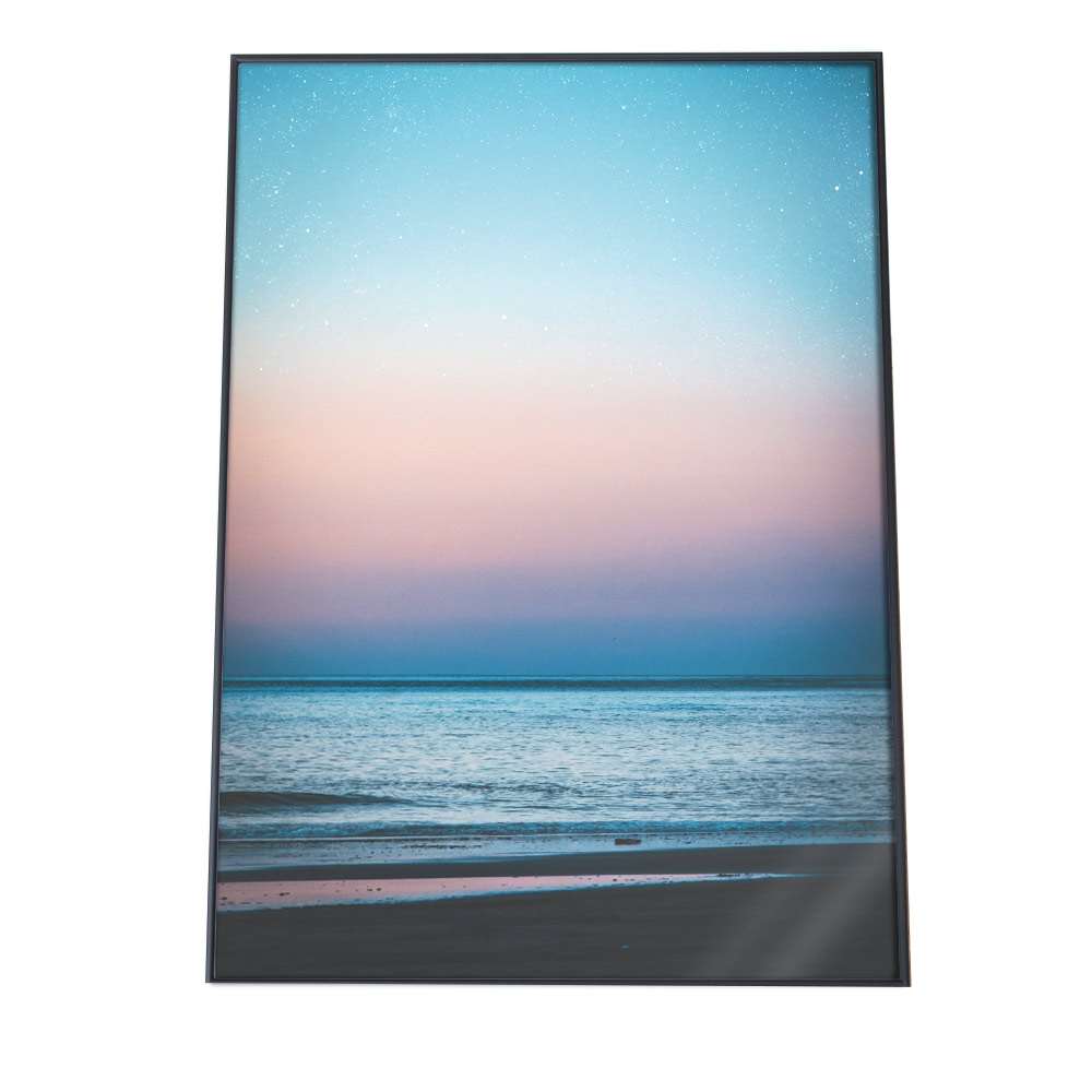 【EFPIのポスターについて】 ポスター専門店の提案力が自慢です。取扱数は業界でもトップクラス。 さまざまなインテリアに提案できる洗練された デザインポスターを揃えたファッションポスター。 【取り扱いデザイン】 ポスターの作成者は有名アパレ...