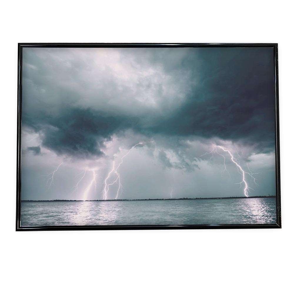 【EFPIのポスターについて】 ポスター専門店の提案力が自慢です。取扱数は業界でもトップクラス。 さまざまなインテリアに提案できる洗練された デザインポスターを揃えたファッションポスター。 【取り扱いデザイン】 ポスターの作成者は有名アパレ...