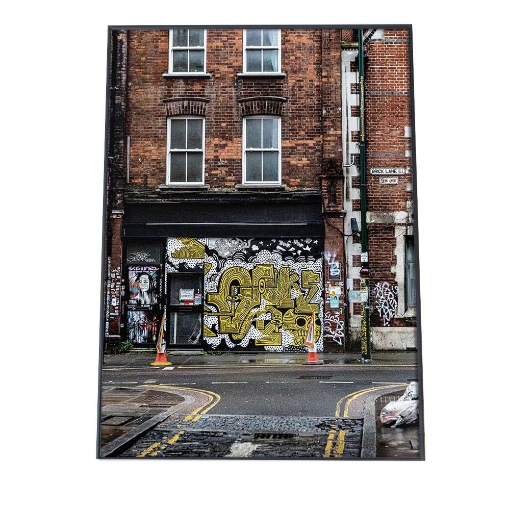 【EFPIのポスターについて】 ポスター専門店の提案力が自慢です。取扱数は業界でもトップクラス。 さまざまなインテリアに提案できる洗練された デザインポスターを揃えたファッションポスター。 【取り扱いデザイン】 ポスターの作成者は有名アパレ...