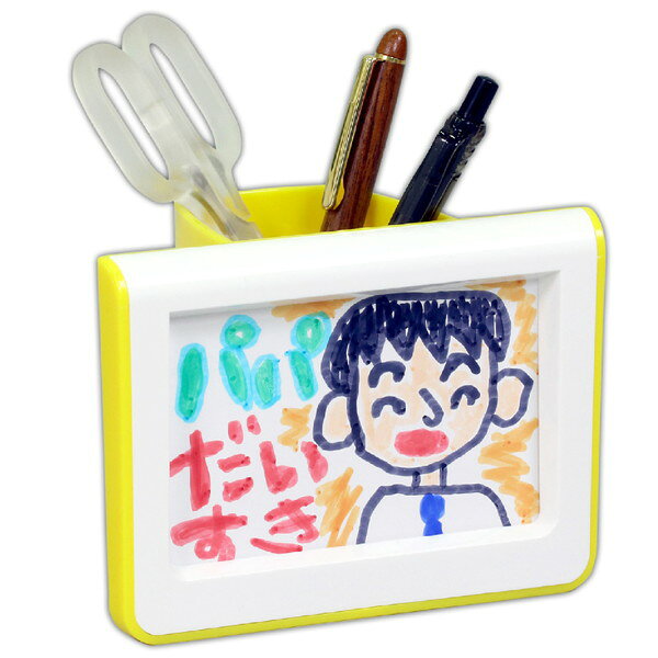 商品説明：イラストや写真を入れてプレゼントしよう！※色形状が写真と異なる場合がございます。 商品サイズ：本体：140×70×100mm、透明板：70×110mm 重量：157g 材質：本体：PS、フォトフレーム部：ABS、紙 包装形態：化粧...