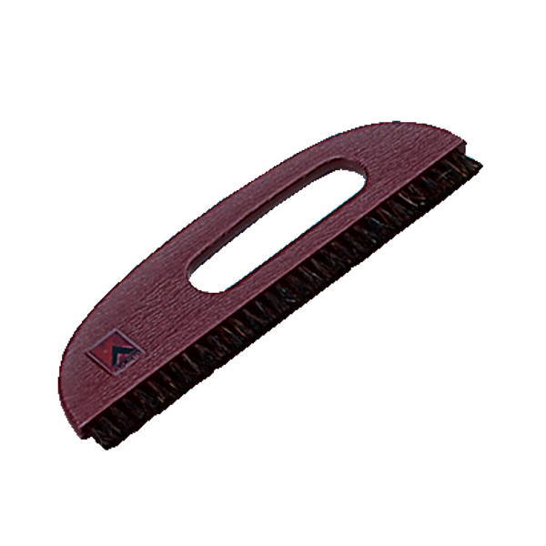 用途 　クロスの貼り付け、エア抜き用の撫でブラシです。 特長 　摩耗しにくい本馬毛100％を使用しています。 　柄にはPCを使用した2行タイプの薄型ブラシです。 毛長：約15mm 毛先巾：約270mm ※写真は5つ写っておりますが、あくまで...