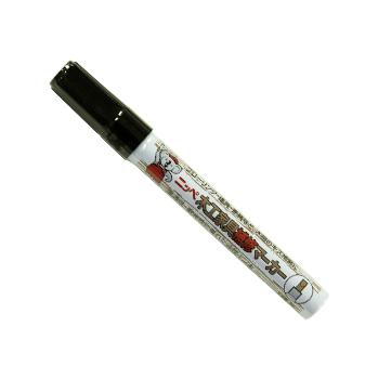 ●フローリングなどの建具や家具類のちょっとしたスリキズや色はがれ、色落ちなどの補修にとても便利です。 ●塗り込む回数で色調の濃淡が加減できます。 ●つや加減もつやあり（つやなし）ニスで微調整できます。 ●速乾、浸透タイプなので、クレヨンタイ...