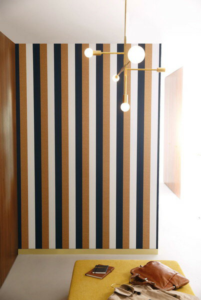 品番：74491844 品目：壁紙 規格：70cm×10m巻 リピート：0cm 材質：不織布 防火性能：不燃 シックハウス基準：F☆☆☆☆ 有効期限：〜2025年12月31日 コレクション名：ZAZIE5 在庫場所：国内在庫品 ブランド：C...