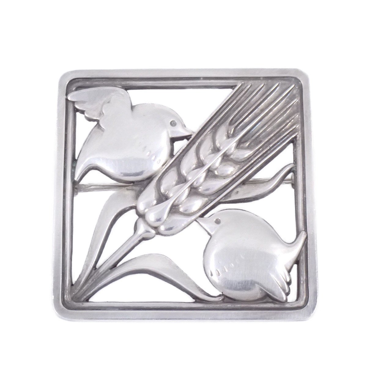 GEORG JENSEN&nbsp;ジョージジェンセン 250 バード 小鳥 麦 ブローチ素材：シルバー925サイズ：約 W 3.9×H 3.9×D 0.6cm重さ：約 19.7g付属品：なしUSED品薄い小傷やスレ、シルバー特有のくすみが...
