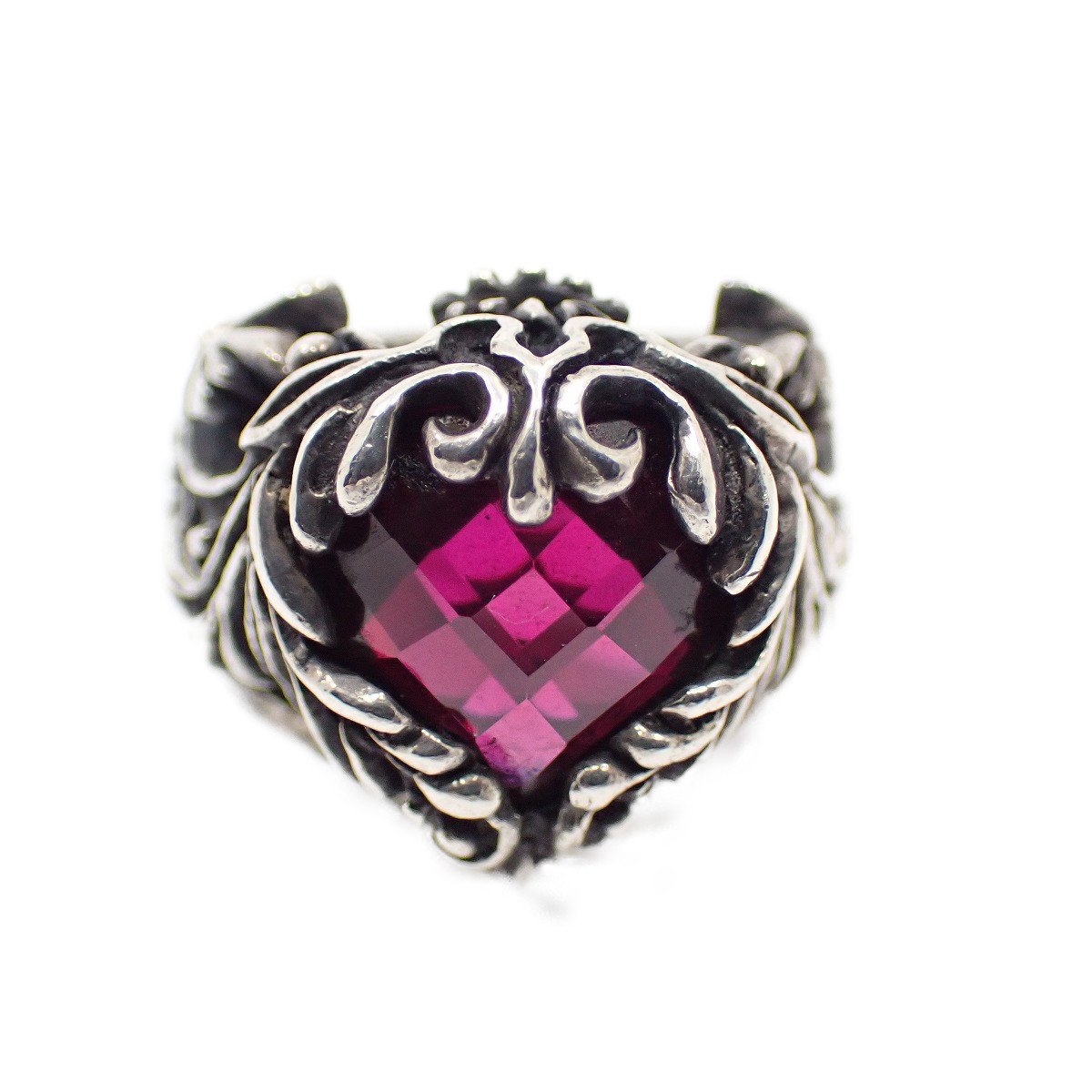 LEATHERS AND TREASURESレザーズアンドトレジャーズ スクロールハート リング 指輪素材：シルバー925/レッドカラーストーンサイズ：実寸 約 15号 / 縦幅 0.8～1.8cm重さ：約 19.7g付属品：なしUSED品...