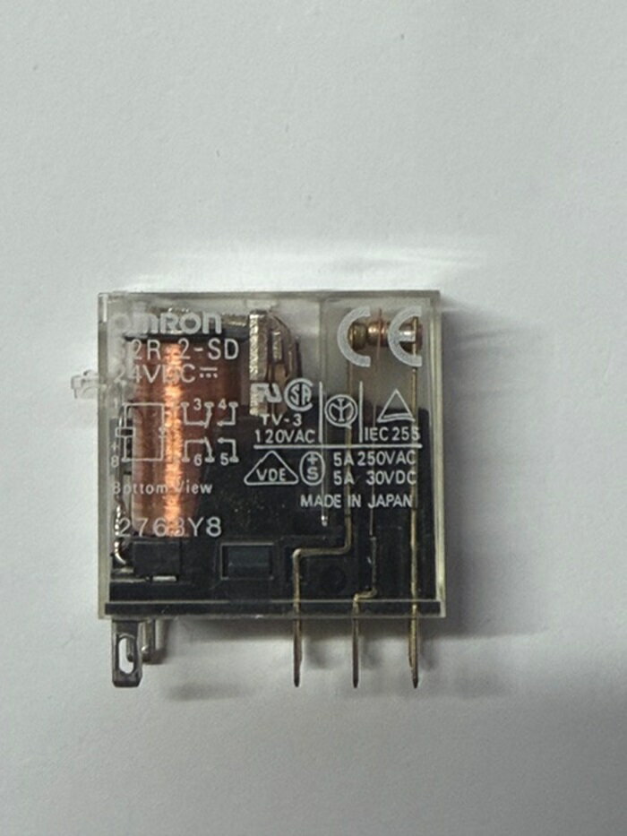 ※こちらの商品は未使用品ですが、長期保管品です。保管中にできた擦れがございます。予めご了承くださいませ。 G2R-2-SD DC24V　（G2R2SDDC24V） ●ミニパワーリレー, 2極, プラグイン端子, ダイオード内蔵形, DC24...