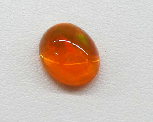◆石名：メキシコ オパール ◆重量：約1.73cts ◆サイズ(横：縦：高さ）：約7.3*8.8*5.1mm ◆主石の状態：インクルージョン等、目視で確認出来ません。 ◆産地：メキシコ *写真のお品を即納です。 *カラーストーンのインクルー...