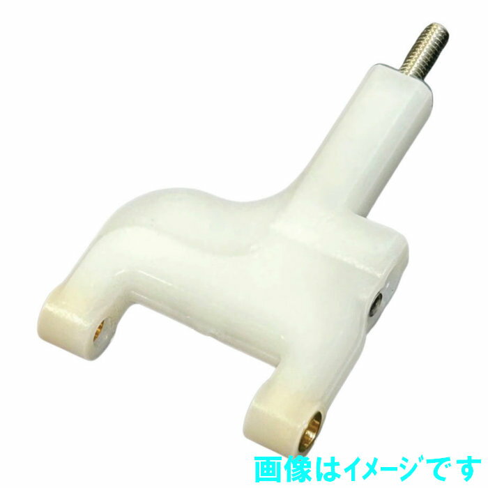 白がもたらす圧倒的な剛性感！！超硬デルリン製のフロントロアアームです。 ドリフト走行に必要な、アングル(Angle),安定感(Stability),トラクション(Traction)の 3要素に対して、飛躍的な性能アップ(＋α)を狙いました。