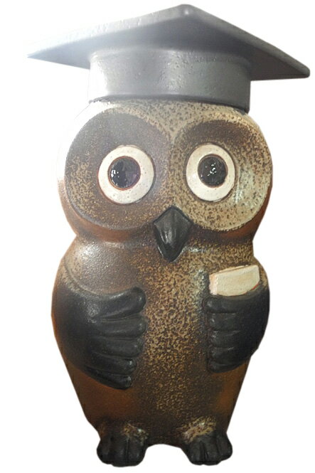 知恵ふくろう(丸目）13号 ［信楽焼 陶器 置物 梟］ 愛嬌のある楽しい表情やしぐさは信楽ならではの芸術です。 置くだけで楽しくしてくれます。 思いを伝える。気持ちを形にする。 信楽焼の陶器は、ご自宅用に、店舗用に、また贈り物にも最適です。...