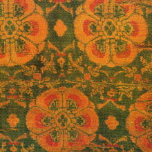 ◇色目　　ご指定の色目で染め上げます 染め上がり例　　こちら 誂え染の流れ (詳細手引き） ご注文を受ける → 白生地と色見本帳を発送 → 白生地のご確認、色目をお選びいただきます。 → みやこさかえに白生地を返送する → 白生地を 染めて...