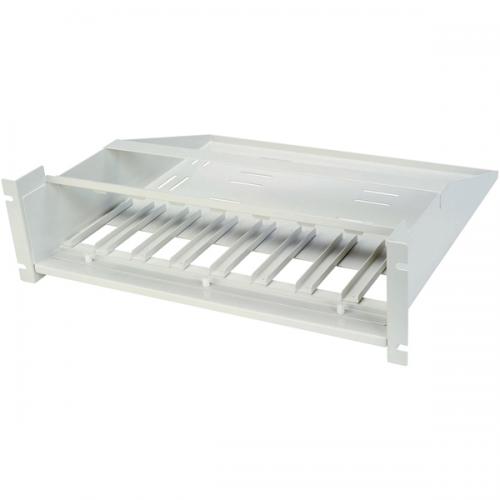 型番:116102-03dJANコード:4560285020552最大8台のメディアコンバータを取付可能です。