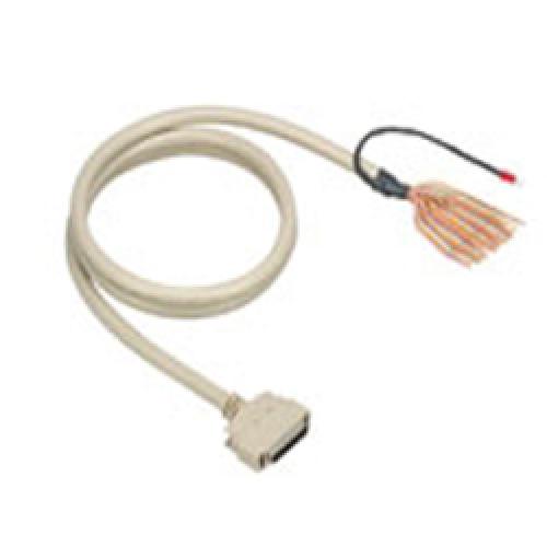 型番:PCA50PS-0.5PJANコード:4993973563862PCA50PS-0.5Pは、当社製インターフェイスボードの50ピンミニチュアリボンコネクタと外部機器の信号を接続するためのケーブルです。片端コネクタ付シールドケーブル(モ...