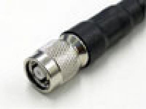 型番:ACO-RPTP/RPTJ-L240-100低損失同軸ケーブルは、耐久性が高く屋外での敷設に適しています。ケーブル外被には直射日光、雨、温度変化に耐えるPE材（ポリエチレン：Polyethylene）を採用。無線LANアンテナ・Wi-...