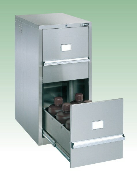 ●外寸：W450×D600×H900mm●質量：34kg●材質：SUS304（No.4仕上げ）●主要部板厚：0.8mm、通気孔有り●ボールスライドレール採用●オールロック機構●ラッチ機構●収容量：3?ガロン瓶（φ160mm以下×高さ285m...