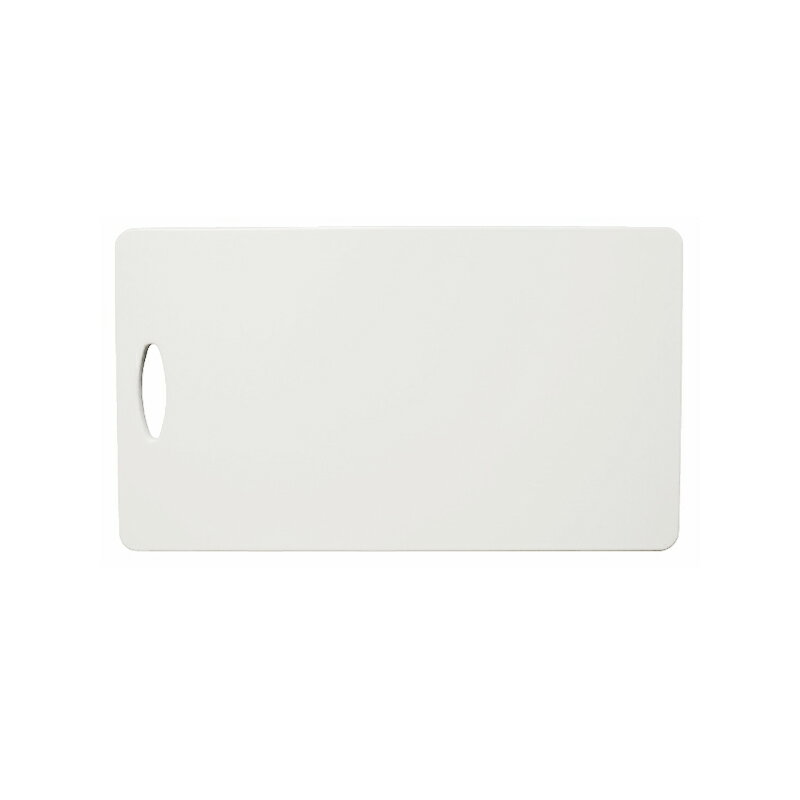店内カテゴリ　/　 まな板 素材 ポリエチレン 外寸 50×27cm 厚さ 2cm 耐熱耐冷 温度 70℃〜-30℃ 抗菌効果のある素材を配合したプラスティックのまな板です。両面ともエンボス加工が施してあり滑りにくく水切れがよくなっています...