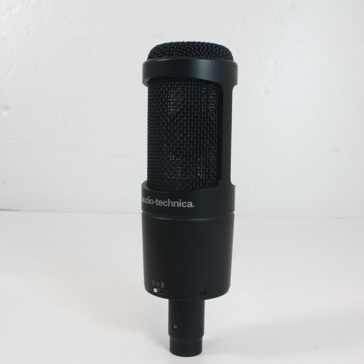 AUDIO-TECHNICA / AT2050がused入荷です。・DCバイアス・コンデンサー型ツインダイアフラム搭載で集音性に優れます!・「無指向性」「単一指向性」「双方向性」をスイッチで切替可能!・ナチュラルで低音性にも優れ、楽器にも歌...