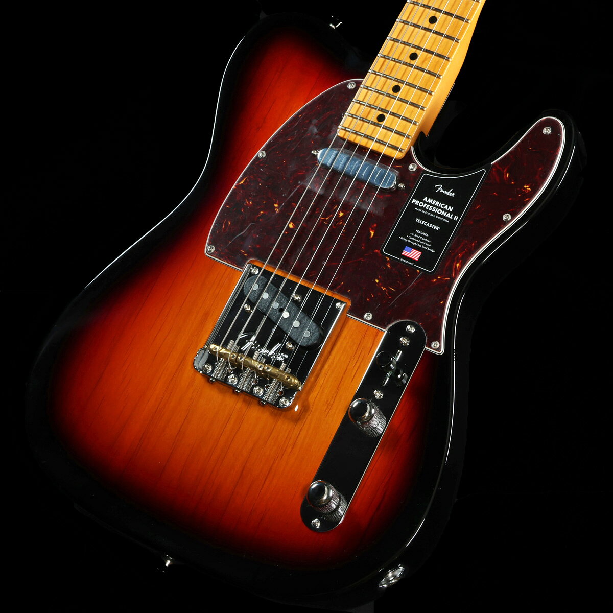 USA製フェンダー、アメプロがパワーアップして登場！ American Professional II Telecasterは、70年以上に渡る革新、インスピレーション、進化を経て、現代のプレイヤーの要求に応えます。高い人気を誇るDeep ...