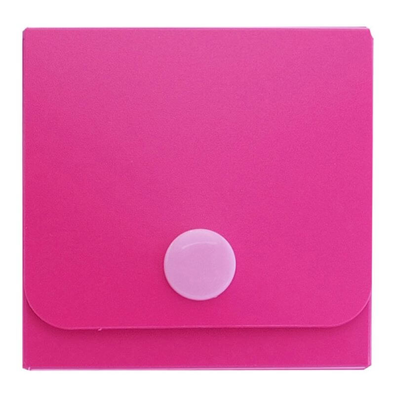 スケジュール浸透印、スヌーピー、ブルーナ、ポケモンワンポイント浸透印が4個収納できる専用ケースです。 商品サイズ：W60×H60×D15mm 【免責事項】 在庫データは定期的に更新しておりますが、一部の商品につきましては 実店舗と在庫を共有...