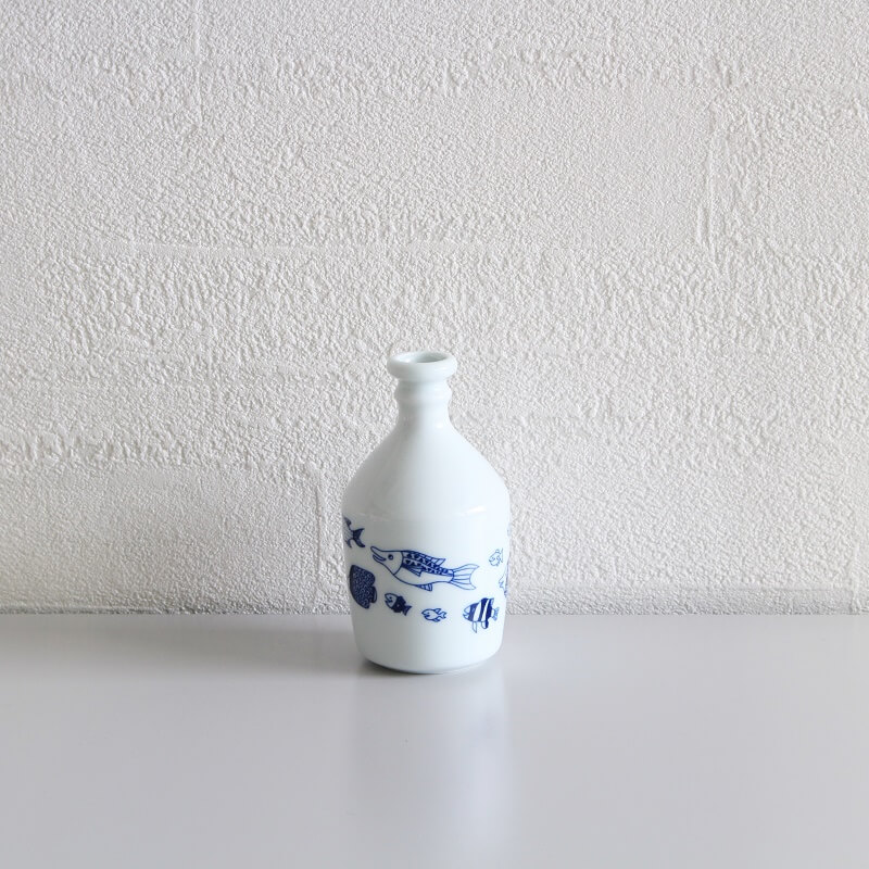 natural69 の人気シリーズ「ココマリン」 ユニークな表情の魚たちを見ているだけで気持ちがほっこり natural69(ナチュラルロック)さんのお店は、長崎県の波佐見町にあります。 波佐見焼・有田焼の複数の窯元さんと、自社デザイナーに...