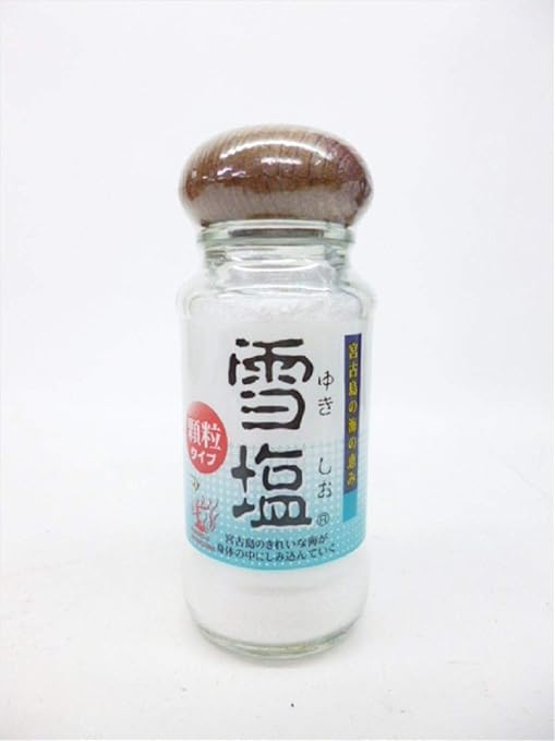 商品紹介 「宮古島雪塩 顆粒タイプ 55g」は、宮古島特有の珊瑚石灰岩をゆっくり時間をかけて浸透した地下海水のみを原料としてつくられた塩です。パウダー状の雪塩を使いやすい顆粒タイプに仕上げました。さらに使いやすいテーブルソルトになりました。...