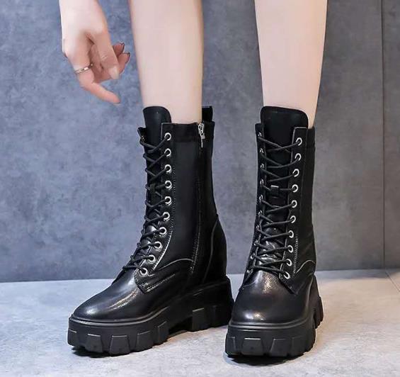 カラー：A , B ★素材：PU ★サイズ： 22.5CM 23CM 23.5CM 24CM 24.5CM ※素人採寸の為、誤差が生じる場合がございます。ご了承下さいお願いします。 ★商品写真はできる限り実物の色に近づけるよう加工しておりま...