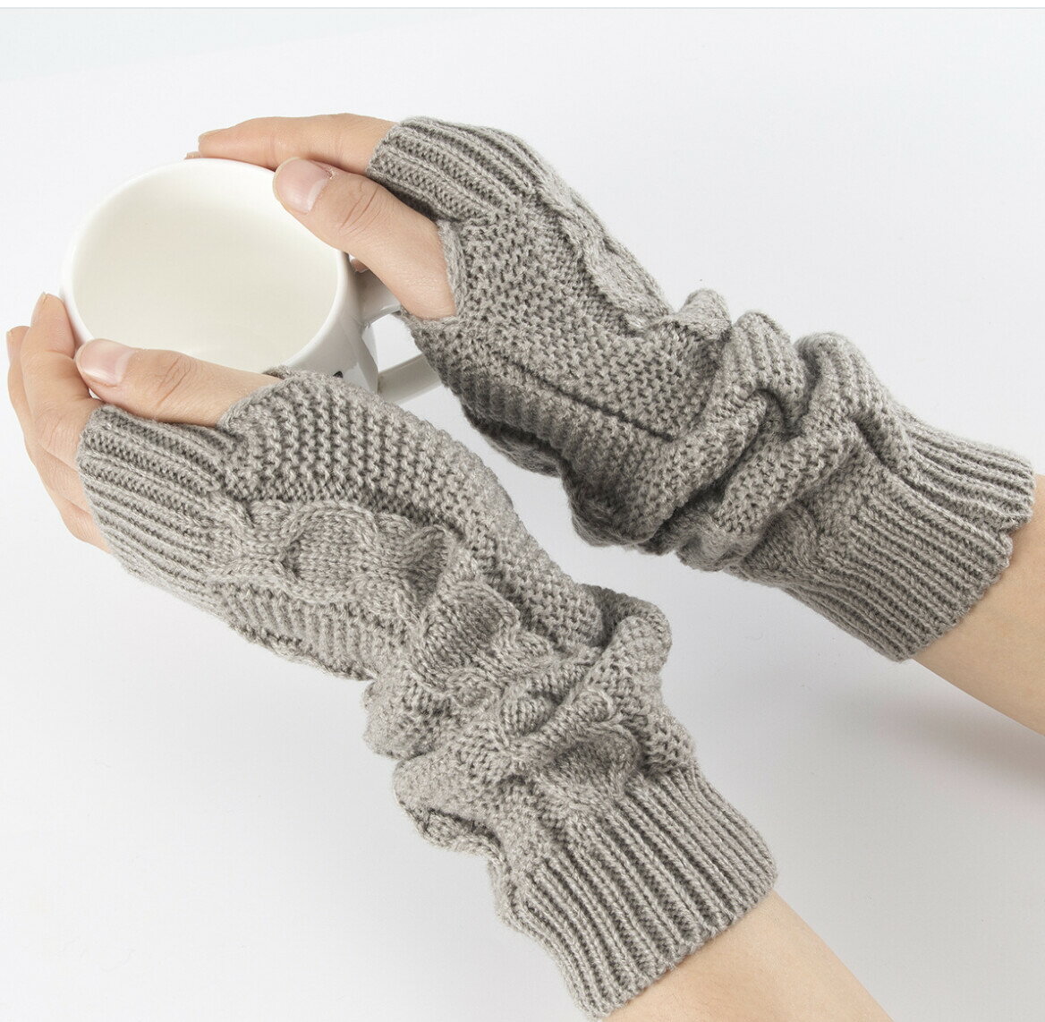 ◆ 商品説明 ◆ 素材：アクリル カラー：ダークグレー，ブラック，ホワイト，コーヒー ，グレー フリーサイズ パッケージ：本体X3 ※素人採寸の為、誤差が生じる場合がございます。ご了承下さいお願いします。 ★商品写真はできる限り実物の色に近...