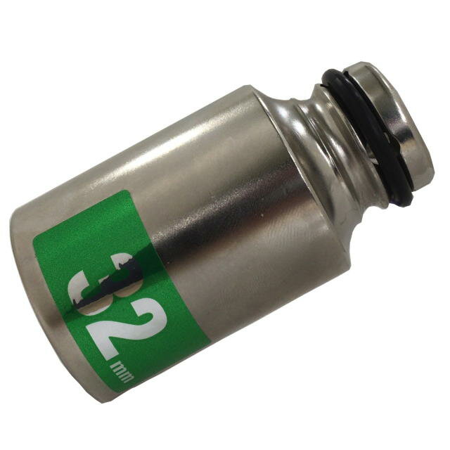 【特長】 ●インパクトレンチ装着時の作業性UP ●思わぬピンの落下による紛失を軽減 ●Oリングの溝が2本(一部は溝無し) ●Oリングを下部の溝にずらして固定可能 ●Oリングの反対側はずれずに穴を塞いでいるので抜け落ちない構造 【仕様】 ・イ...