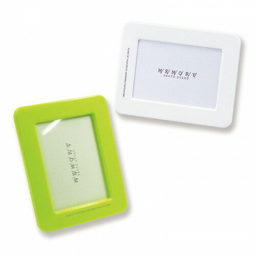 商品詳細 商品サイズ 145×114×10 カラー ホワイト・グリーン 箱サイズ 150×120×14 材質 本体：PS樹脂、透明板：PET 原産国 日本製 ※ 商品に名入れができます。（別途お見積もり）