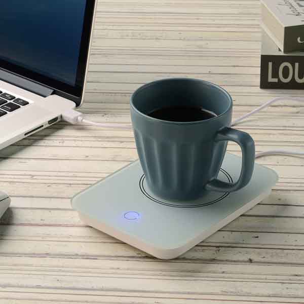 　　☆☆☆ 商品詳細 ☆☆☆ ●商品サイズ／163×124×22mm ●素材／ガラス・ABS ●個装形態／箱入り（172×135×35mm） ●電源／USB　充電ケーブル付 ※ 商品本体に名入れができます。（別途お見積もり）