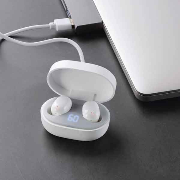 ☆☆☆ 商品詳細 ☆☆☆ ● 商品サイズ／28×59×40mm ● 素材／ABS・シリコン ● 個装形態／箱入（75×122×29mm） ● 電源／USB　充電ケーブル付(Type-C) ● 備考／マイク内蔵 ※ 特定無線設備認証済 ※ 商...