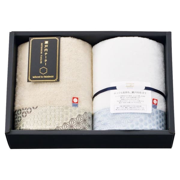 　　☆☆☆ 商品詳細 ☆☆☆ ●化粧箱／約197×290×75mm ●材質／〔パープル・ベージュ〕綿95%・ポリエステル3%・レーヨン2%〔ホワイト〕綿98%・レーヨン2% ●内容／フェイスタオル（約330×800mm）×2 ●重量／約42...