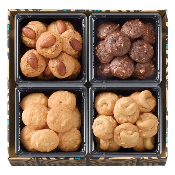 　　☆☆☆ 商品詳細 ☆☆☆ ●スチール缶（スリーブ）入／約187×187×47mm ●内容／チョコレートチップ・カシューナッツ・マカダミアナッツ・アーモンド×各40g ●アレルゲン／卵・乳・小麦