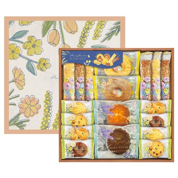 　　☆☆☆ 商品詳細 ☆☆☆ ●化粧箱入／約300×305×40mm ●内容／クッキー（ミルク・メープル・ショコラ・チョコチップ）×各2、スティックパイ（メープル・ショコラ）×各3、マドレーヌ（プレーン・チョコ）・バウムクーヘン（バニラ・コ...