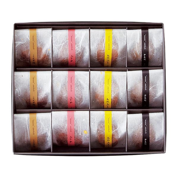　　☆☆☆ 商品詳細 ☆☆☆ ●化粧箱入／約246×269×46mm ●内容／梅干し20粒（さらり・こくの梅・ふじの・みつふる×各5粒）