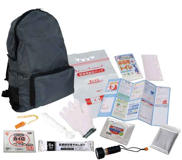 　　☆☆☆ 商品詳細 ☆☆☆ ●商品サイズ／420×320×150 (リュック) ●箱サイズ／278×232×68mm ●素材／リュック(ポリエステル) ●重量／678g ●セット内容／携帯用リュック・2WAYミニランタンライト・非常用給水...