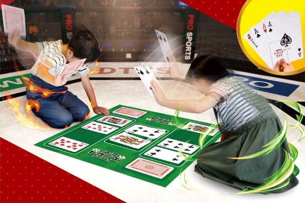 　　☆☆☆ 商品詳細 ☆☆☆ ●商品サイズ／W80×D70mm（対戦シート） ●箱サイズ／360×50×250mm ※BIGサイズ12×17cmのトランプ ※一般的なトランプの約4倍