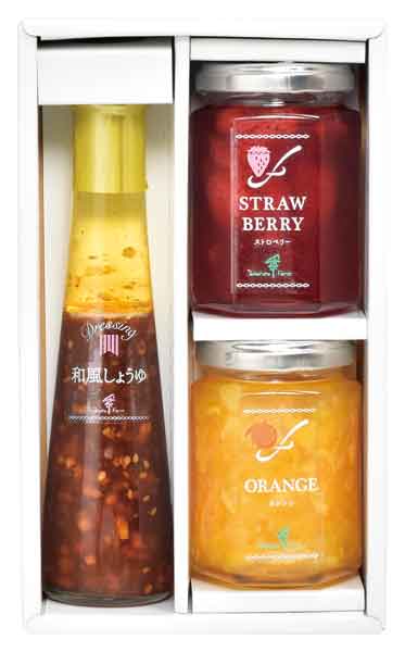 　　☆☆☆ 商品詳細 ☆☆☆ ●セット内容／ジャム145g×2（ストロベリー・オレンジマーマレード×各1）、ドレッシング122ml×1（和風しょうゆ） ●賞味期限／製造後300日 ●箱サイズ／220×130×70mm ●アレルゲン／乳成分・...