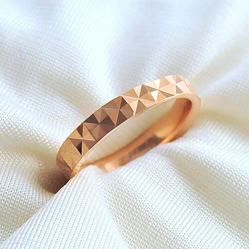 地金素材 18金ピンクゴールド 総重量 2.2g 寸法 最大上下幅（リングの幅） 3mm 今のサイズ 5号 　※ご注文後のご返品・ご交換はできません。 ちょっとマッテネ♪ 予約販売商品 こちらは予約販売商品です。 お客様のご注文により、新規...