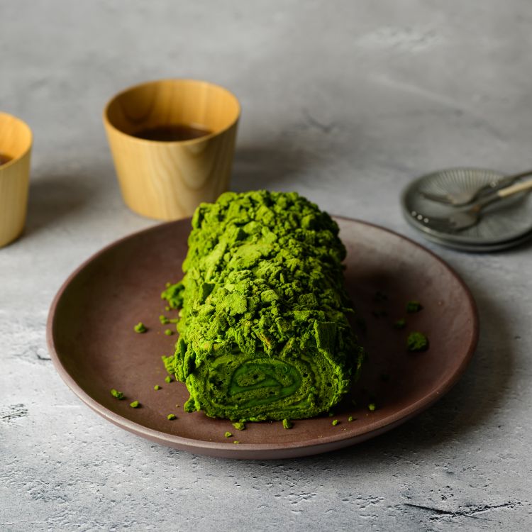 抹茶づくしの究極の伊勢抹茶スイーツ日の出屋製菓の旅菓子ブランド「tabino ondo」と京都で独創的なスイーツを展開する「伍彩菓」のコラボ製作。碾茶炉でつくる三重県産の「本物の伊勢抹茶」を食感の異なる5つの層にふんだんに使用した究極の抹茶...