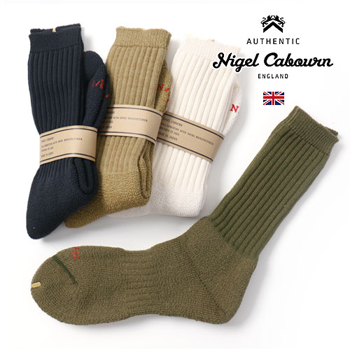 オリジナルの厚手のパイル地で構築された 異なるカラーの4足セットのご紹介。 パイル地特有の柔らかい肌触りに、 ソックスとして求められるタフさを兼ね備え、 随所に取り入れたリブの最適なフィット感など、 ビンテージのアーミーソックスをベースに作...