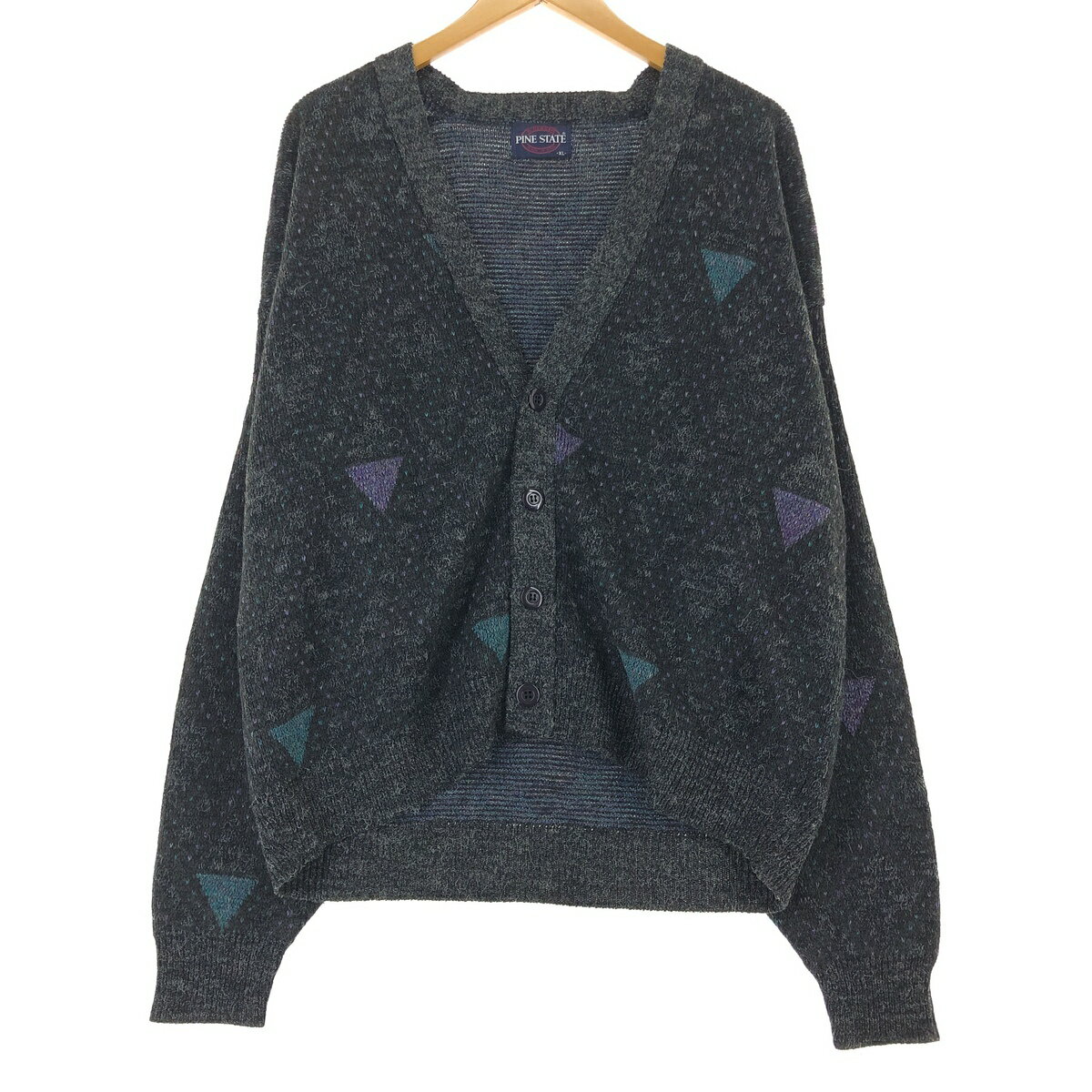 商品詳細 ブランド・PINE STATE・ 特徴・長袖・ モデル/形状・ニットカーディガン・ 素材・不明・ 色・グレー系 灰色・パープル系 紫色・グリーン系 緑色・ 柄・総柄・ 生産国・USA製・ 年代 サイズ・表記サイズ:XL・着丈:60...