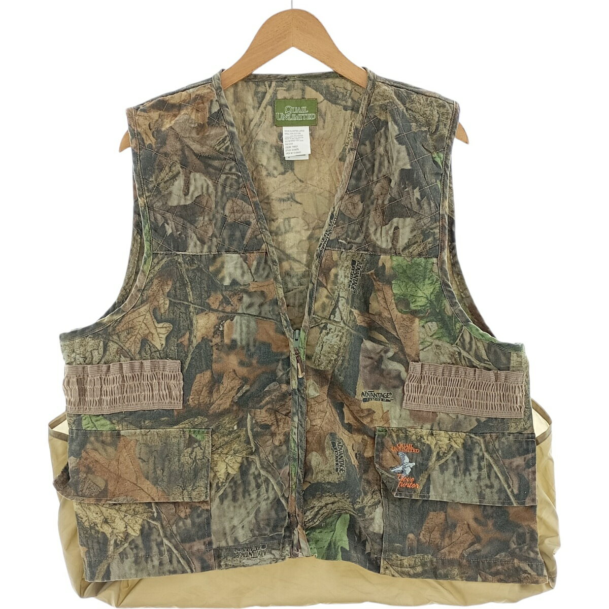 商品詳細 ブランド・QUAIL UNLIMITED・ 特徴・薄手・フルジップ・ヴィンテージ・カートリッジホルダー ・ゲームポケット・ モデル/形状・ハンティングベスト・ 素材・コットン:55%・ポリエステル:45%・ 色・カーキ系 セージグ...