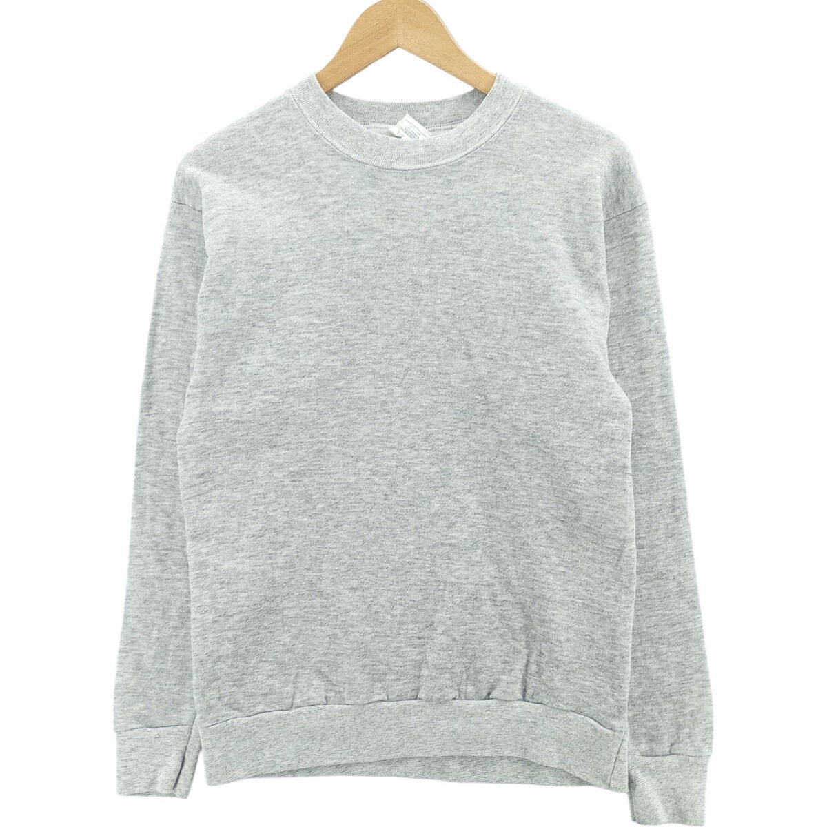 商品詳細 ブランド・STEINWURTZEL・ 特徴・クルーネック(丸首)・長袖・ヴィンテージ・ モデル/形状・無地 ブランクスウェットシャツ トレーナー・ 素材・ポリエステル:50%・コットン:50%・ 色・グレー系 灰色・ 柄・無地・ ...