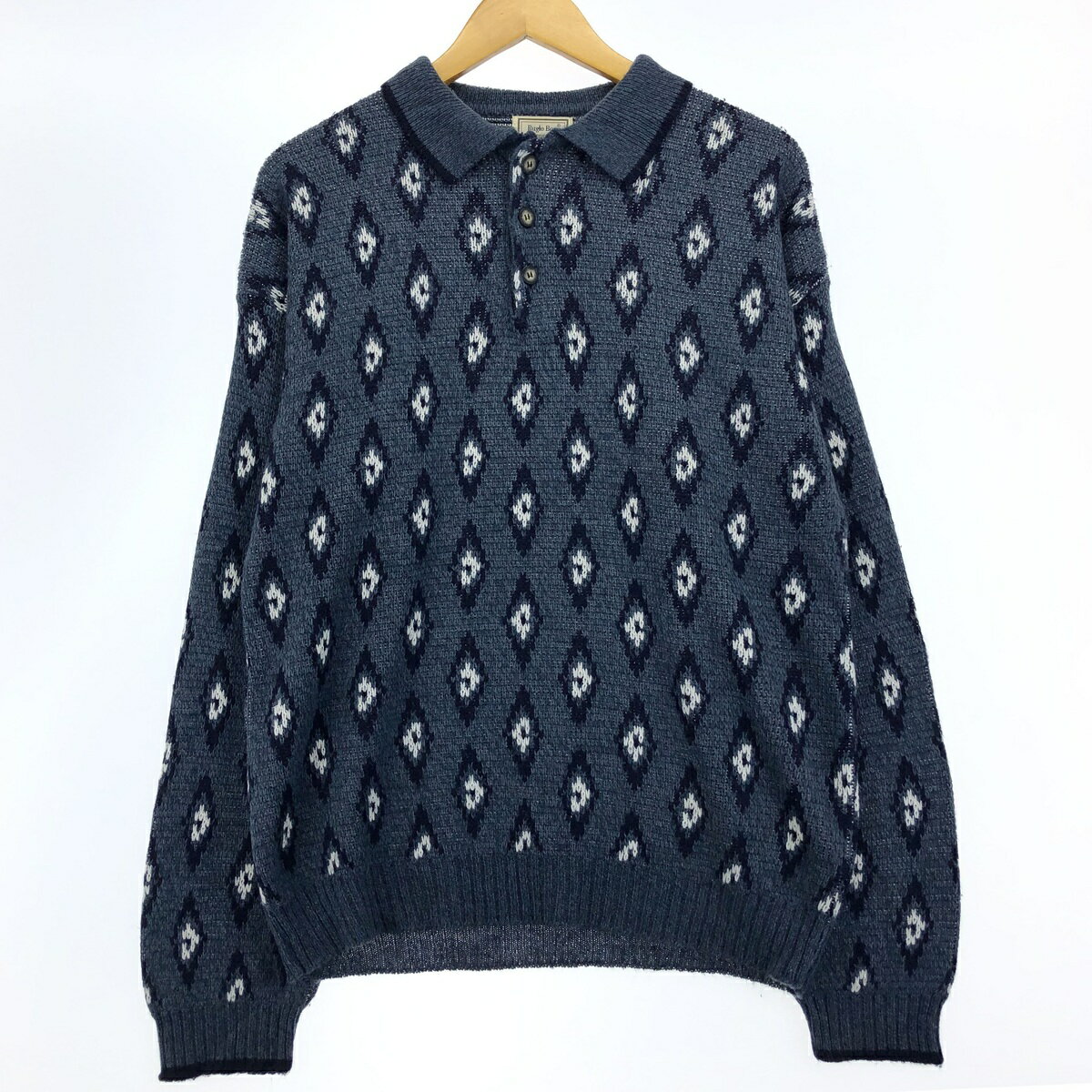 商品詳細 ブランド・Bugle Boy Company・ 特徴・レギュラーカラー・長袖・ モデル/形状・ポロニットセーター・ 素材・アクリル:100%・ 色・ネイビー系 紺色・ホワイト系 白色・ 柄・総柄・ 生産国・韓国製・ 年代 サイズ・...