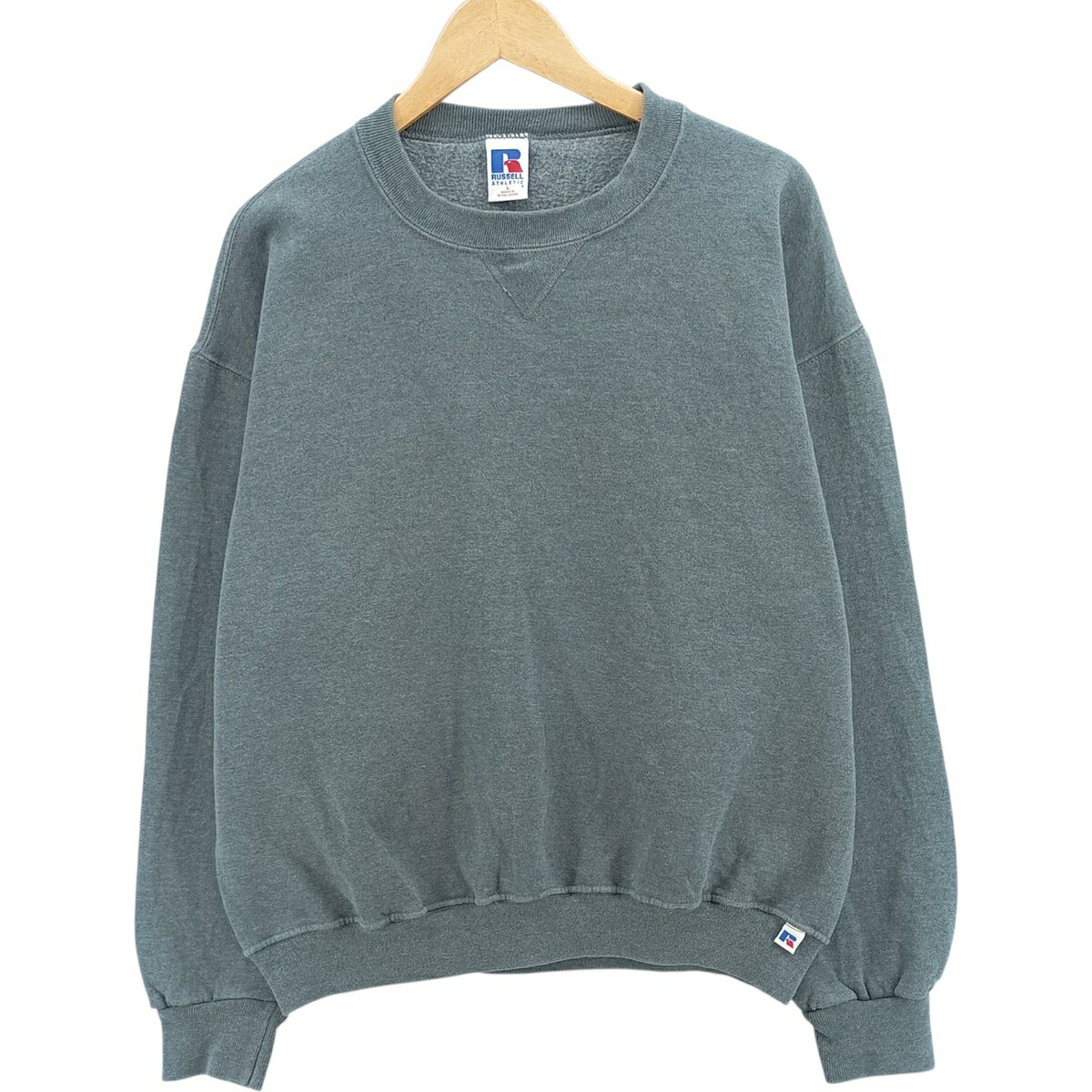 商品詳細 ブランド・Russell・ラッセル・ 特徴・クルーネック(丸首)・長袖・前Vはめ込みガゼット・ヴィンテージ・ モデル/形状・無地 ブランクスウェットシャツ トレーナー・ 素材・コットン:50%・ポリエステル:50%・ 色・チャコー...